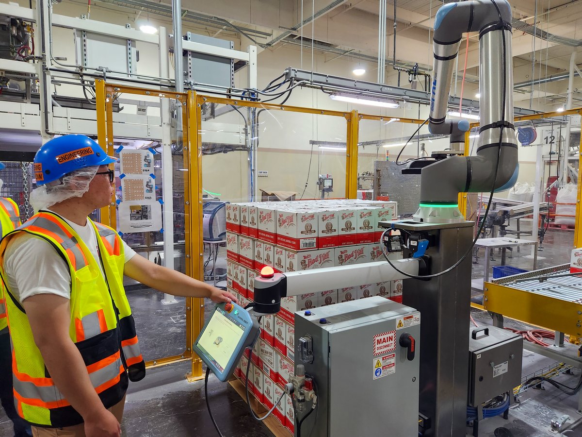 Meet the Full Lineup of Universal Robots